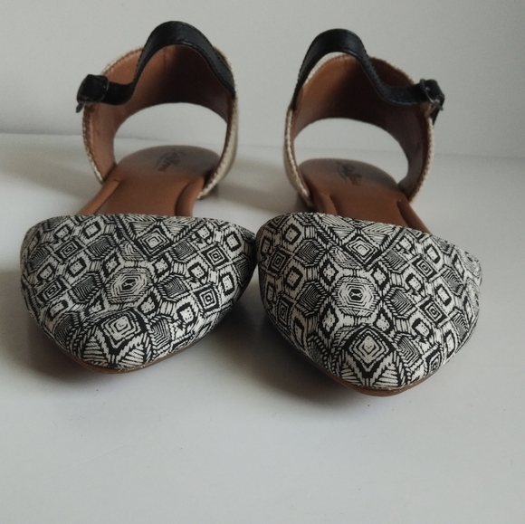 Lucky Brand | Shoes | Lucky Brand Abbee Flat Dorsay Sandals | Poshmark
